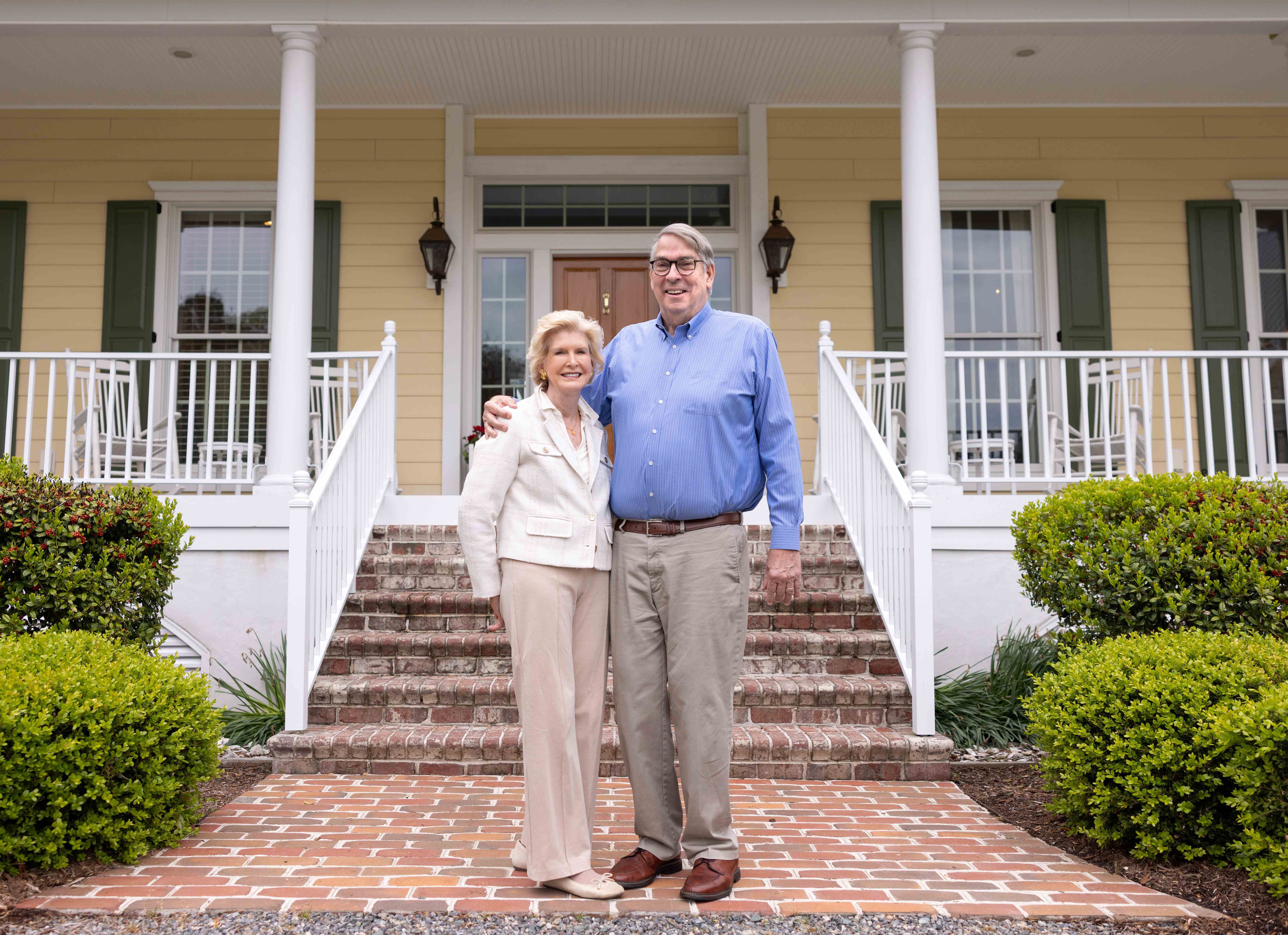 Discovery Society: Dr. Vaughan and Mrs. Susan Howard | Medical College ...