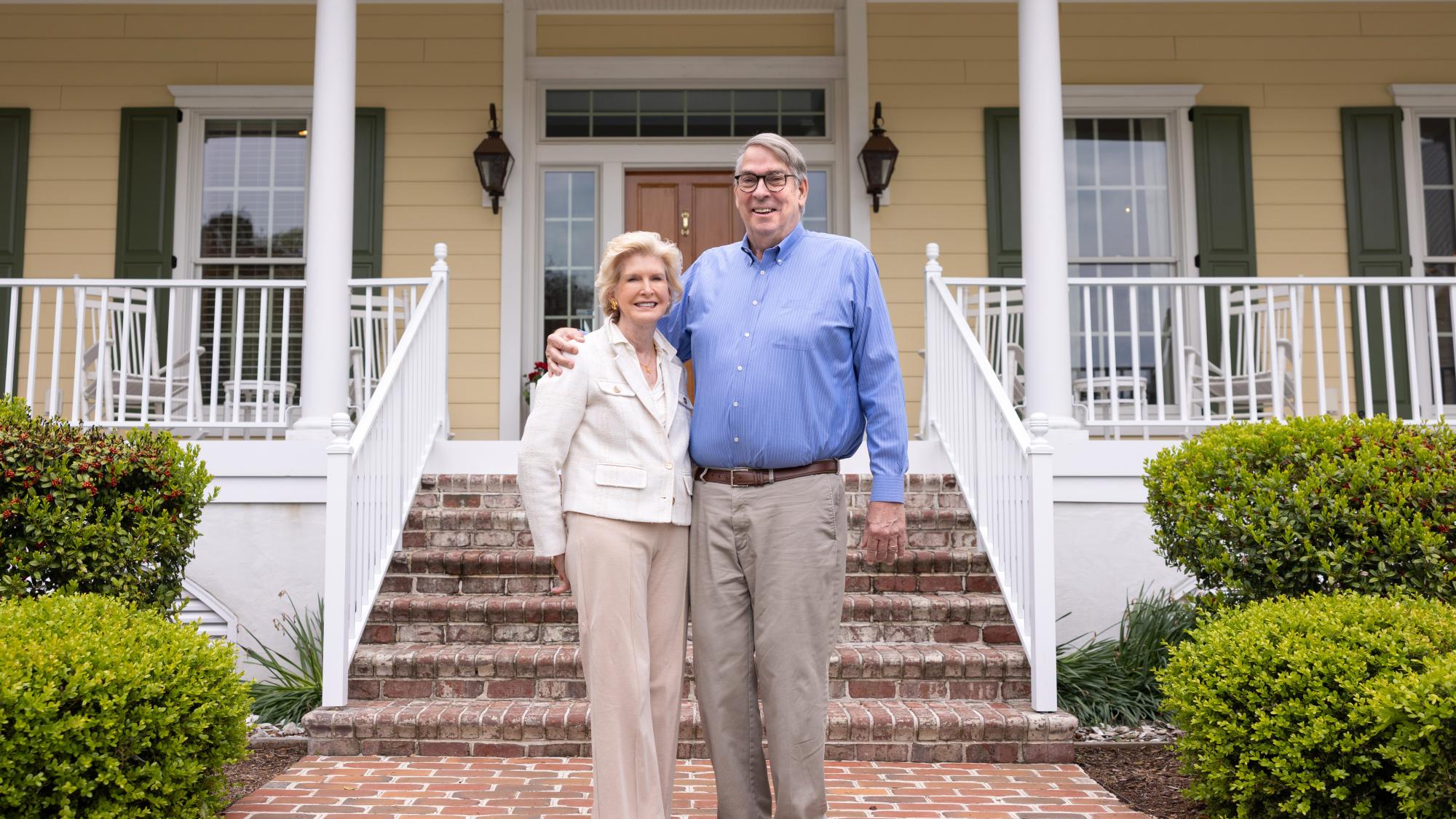 Discovery Society: Dr. Vaughan and Mrs. Susan Howard | Medical College ...
